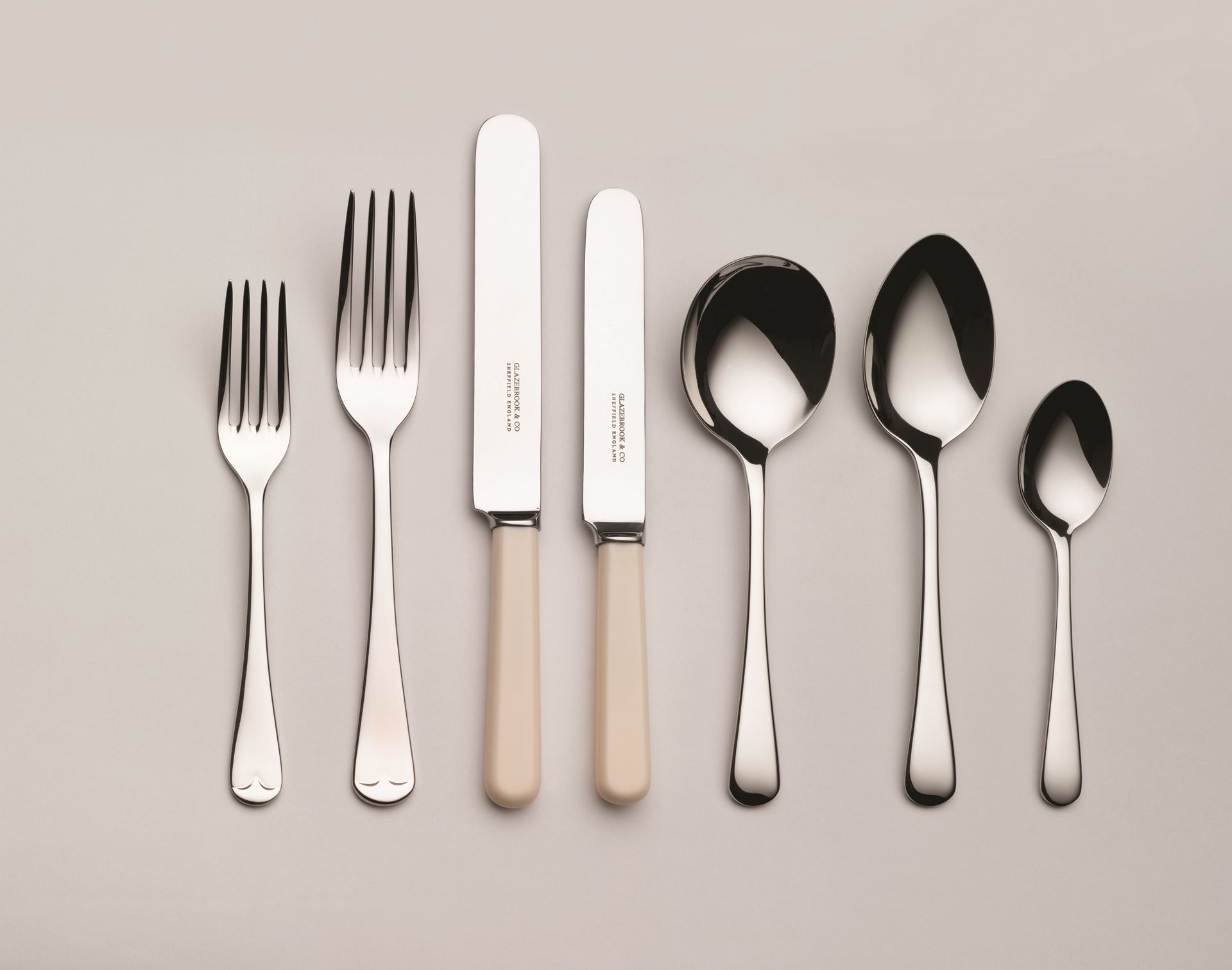 Cream cutlery sets: A perfect blend of tradition and modern style ...